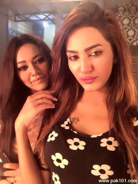 Gallery Models Female Mathira Mohammad Mathira Mohammad