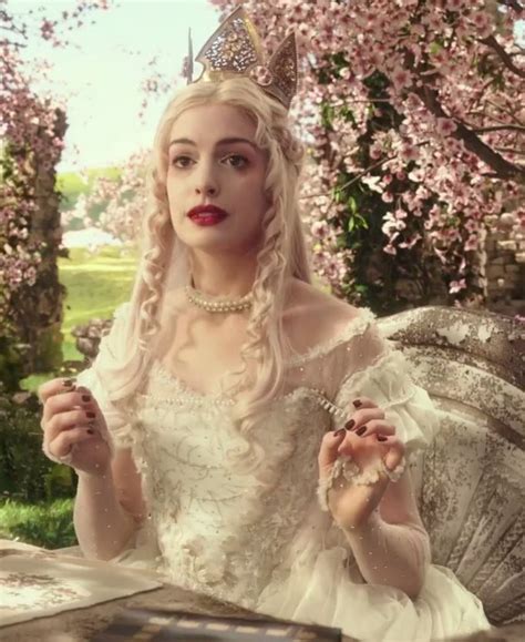 Alice Through The Looking Glass White Queen