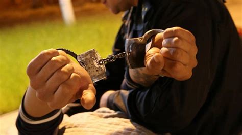 Приморец задержан в аэропорту Новосибирска за кражу крупной суммы денег