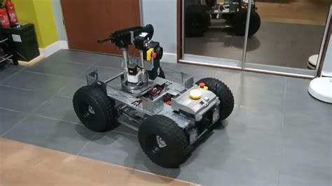 Arduino Robot With Turret Arduino Arduinorobot Arduinoproject Homedefense Diy Youtube