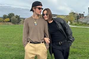 Justin Bieber Shows His Appreciation For Wife Haileys Sexy Snaps