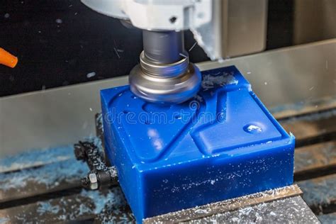 Milling Tool Works On A Cnc Milling Machine Metalworking Cnc Lathe Milling Machine With Coolant