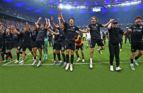 Vfb Stuttgart Nach Der Relegation Vfb Stuttgart Auf Schmalem Grat Richtung Zukunft Vfb