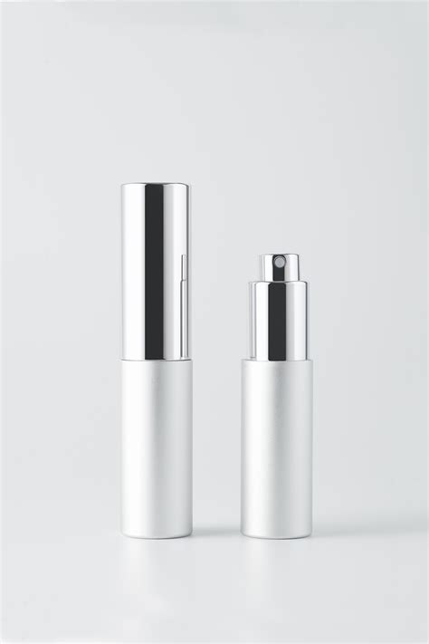 A Comparative Study Of Concurrency Models In Java C And Go