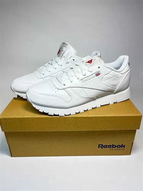 Reebok Classic 36 — ціна 1400 грн у каталозі Кросівки Купити жіночі речі за доступною ціною на