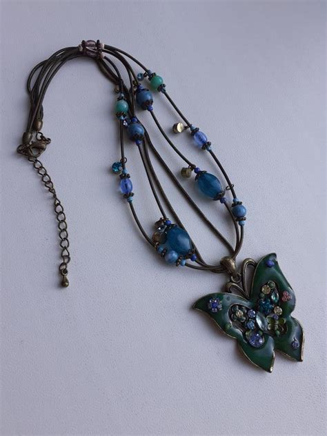 Колье ожерелье с эмалью и стразами — цена 120 грн в каталоге Колье и ожерелья Купить аксессуары