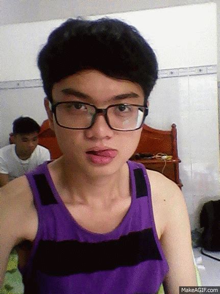 Mitcholas 2 On Make A GIF