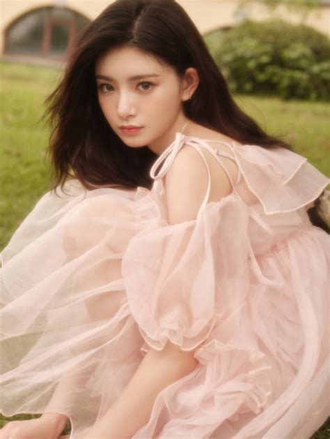 王怡人首支个人单曲《call Call》今日甜蜜发布 360娱乐，你开心就好