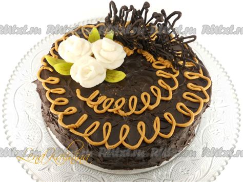 Торт Сникерс с крекером и арахисом 17 фото в рецепте