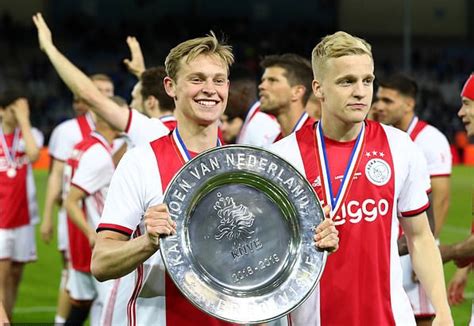 Ajax Vô địch Hà Lan Bán Gần Hết đội Hình Báo Người Lao động