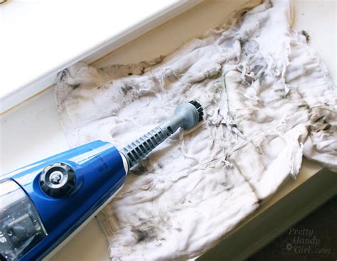 How To Easily Clean Mildew Off Windows