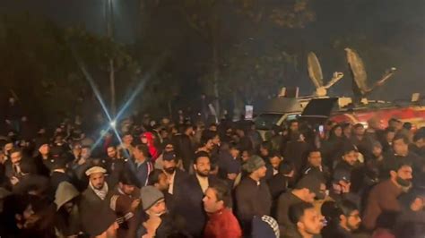 Pti Zealots Throng Zaman Park To Protect Imran Khan From Possible
