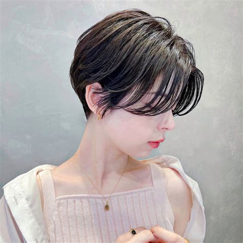 前下がりショート 刈り上げショート ジェンダーレス 小顔ヘア×美容室tornado×小林未和×691979【hair】