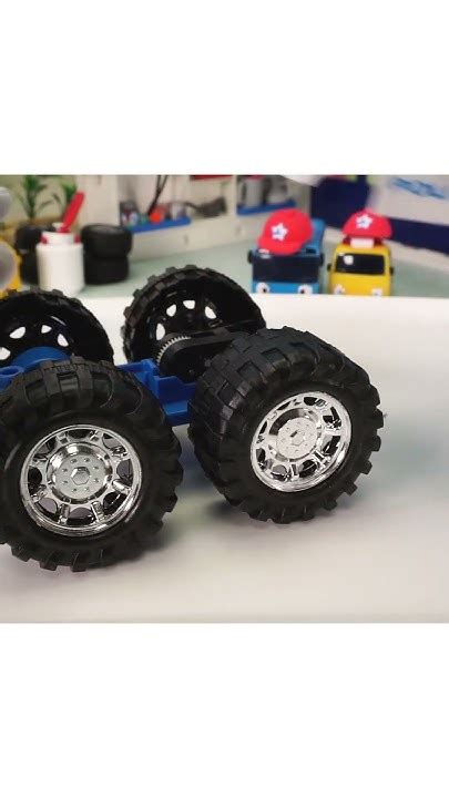 고장난 경찰차가 슈퍼 몬스터트럭으로 변신해요 자동차 장난감 타요 정비놀이 Shorts Youtube