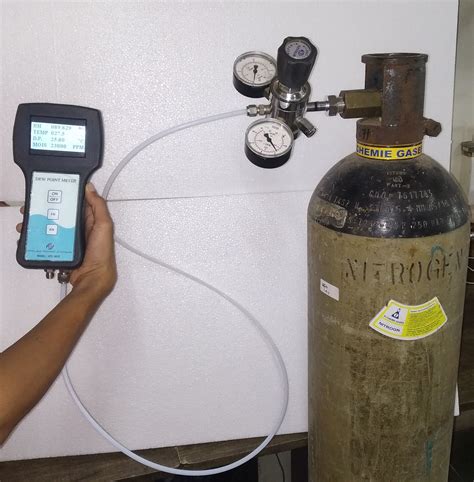 Dew Point Monitoring Sensor At Best Price In Villingen Schwenningen Cs Instruments Gmbh And Co Kg