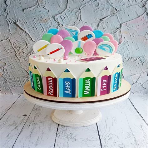 Торты на Выпускной 9 класса 19 фото с ценами скидками и доставкой в Москве