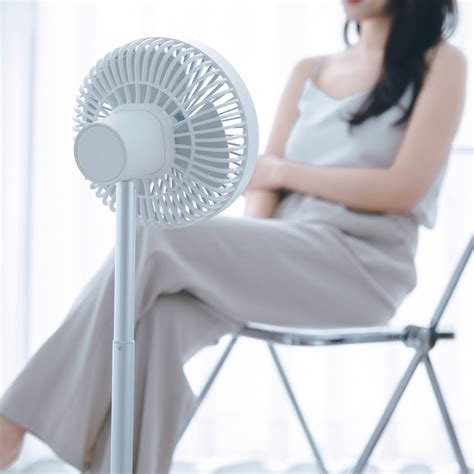오아 턴에어pro 미니 탁상용 무선 선풍기 높이조절 써큘레이터 감도 깊은 취향 셀렉트샵 29cm