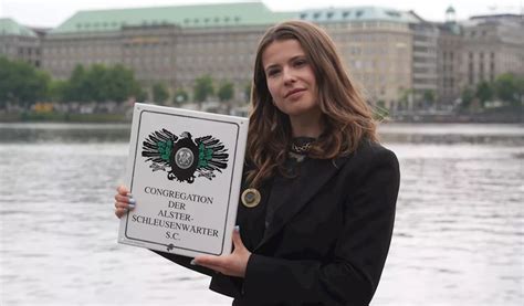 Aktivistin Luisa Neubauer Wird Mit Besonderem Hamburger Posten Geehrt South Africa