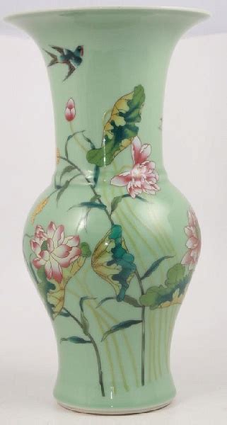 Chinese Yong Zheng Green Porcelain Vase W Marks
