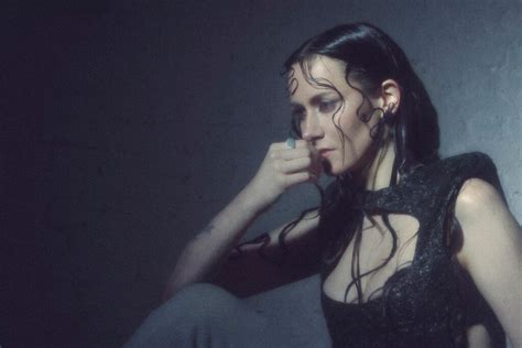 Iris Caltwait Serpentine The Daily Music Report