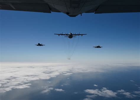 Dvids Images Gassed Up [image 6 Of 12]