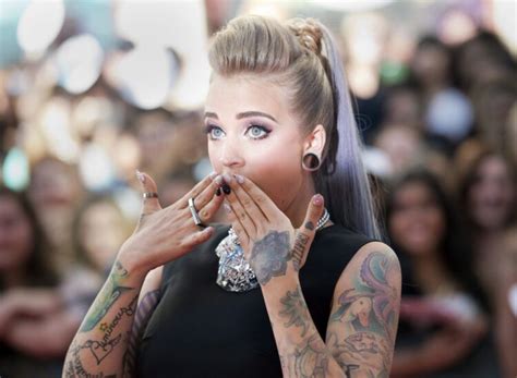 7 Hot Sexy Phoebe Dykstra Bikini Pics