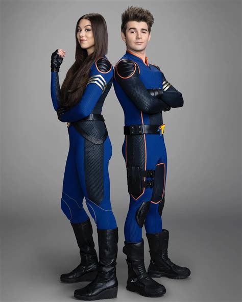 The Thundermans Phoebe And Max