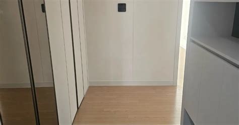 새로 집 입주하는데 인테리어까지 하다보니까 청소가 많이 신경쓰였었는데 엄청 친절하게 상담도와주시고 전날에 도배를 해서 신경써서