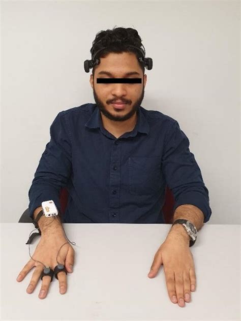 The Setup Of The Experiment Download Scientific Diagram