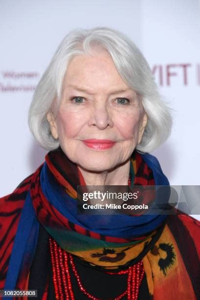 4678 Ellen Burstyn Photos And High Res Pictures Getty Images