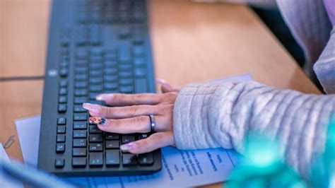 How To Clean Sticky Keys On Your Keyboard And Type More Quickly