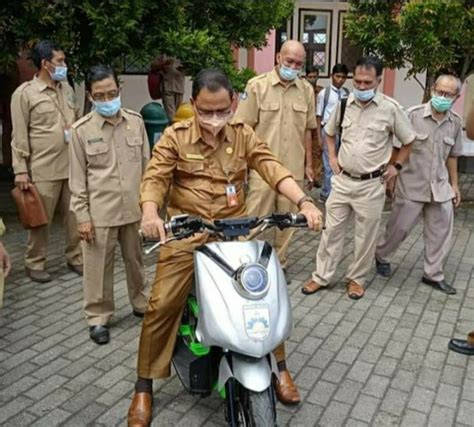 Siswa Smkn 1 Selong Produksi Sepeda Motor Listrik