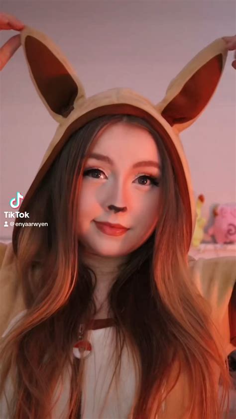 Eevee Cosplay By Enyaarwyen Me 🤎 R Cosplaygirls