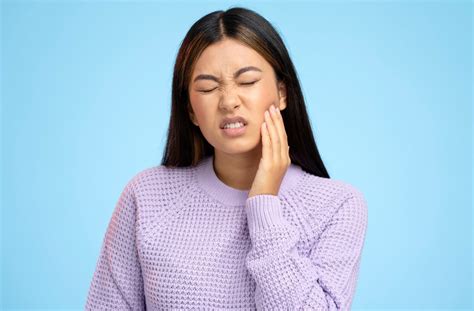 Can A Cracked Tooth Be Saved With A Root Canal And Crown Hero 2