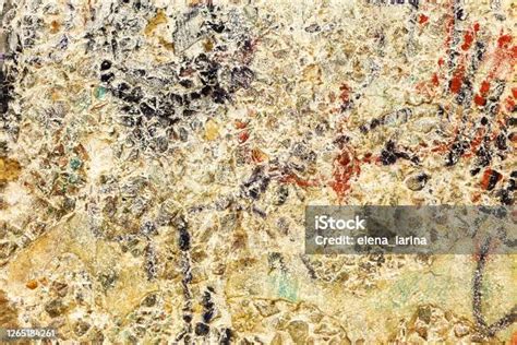 훌륭한 다채로운 배경이나 질감 추상 콘크리트는 다른 그늘에서 균열 스크래치 및 오래된 페인트의 잔재로 숙성된다 거친 콘크리트 표면 0명에 대한 스톡 사진 및 기타 이미지