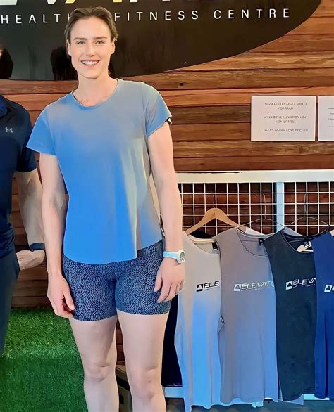 Ellyse Perry R Womencricketers