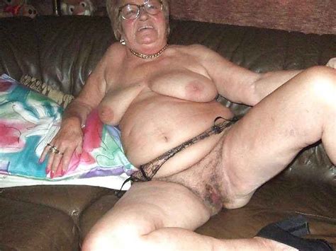Very Old Oma Granny Panties Bobs And Vagene