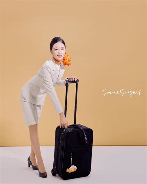 프레임프로젝트 서울 L 프로필사진촬영 개인화보 스튜디오 얼굴만큼 마음도 예쁘셨던📸 먼 지역에서부터 찾아오신 Moodgreeny 님😽 Frameproject