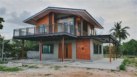 ไอเดียรีโนเวทบ้านไม้เก่าสองชั้น สวยทันสมัยด้วยผนังปูนอลฟท์ ดูไอเดียบ้าน