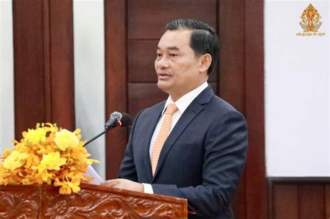 លោកអ្នកឧកញ៉ា លី យ៉ុងផាត់ ចូលរួមពិធីប្រកាសចូលកាន់មុខតំណែង អភិបាលនៃគណៈអភិបាលខេត្តកំពង់ស្ពឺថ្មី