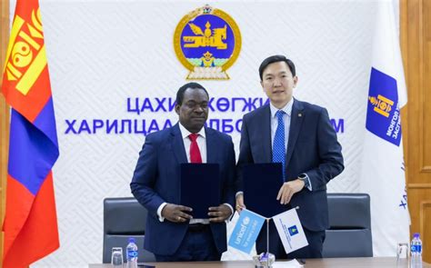 ЭРҮҮЛ МЭНДИЙН ЦАХИМ ШИЛЖИЛТЭД НҮБ ТЭЙ ХАМТАРНА Show Mongolia Digital Media