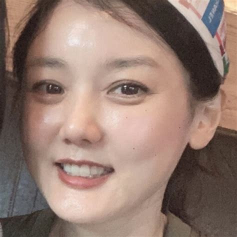 Jinwoo Park Director Phd English Research Center Research Profile