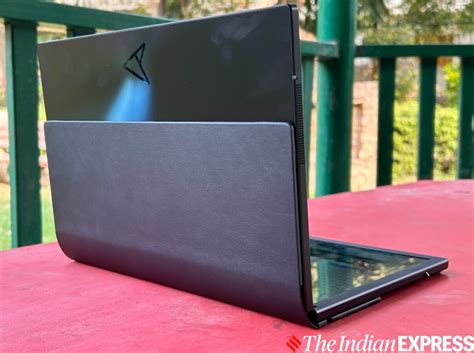 Asus Zenbook Fold Oled Review