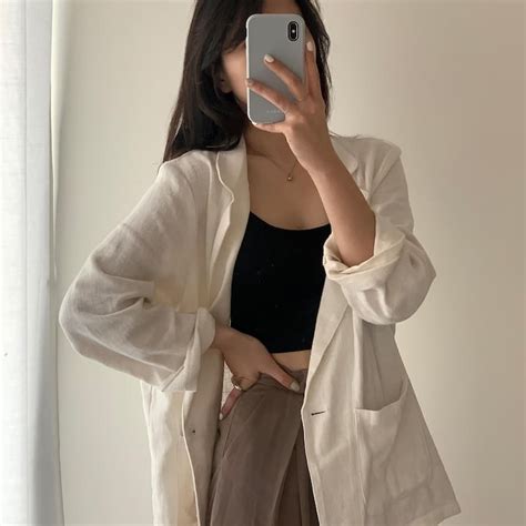 Dcard 男網友票選「最受歡迎女生穿搭」top5！比起低胸他們更愛「這一味」！？ Juksy 街星