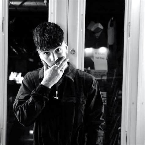 Ren Uk Violets Tale Traducción Al Alemán