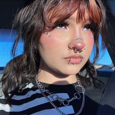 Devie Deviexofficial • Threads Say More