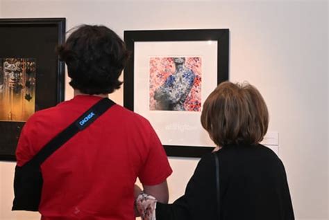 Exposición De Andarín En El Tim Es Fuente De Imaginación Fotos En El