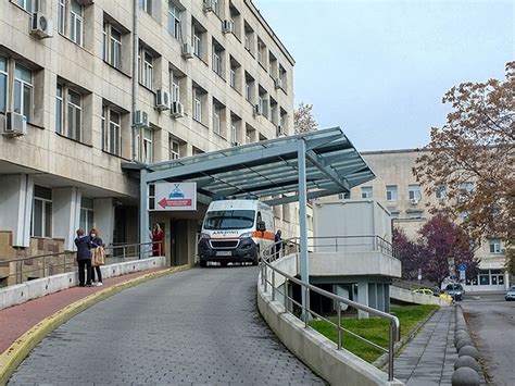 Мъж остана сляп с едното око дете е с намалено зрение и три откъснати пръста