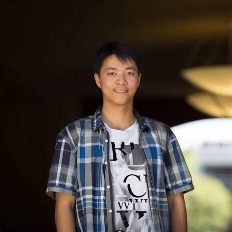 静5青年讲座 New Opportunities For Quantum Computing Research… 文心aigc