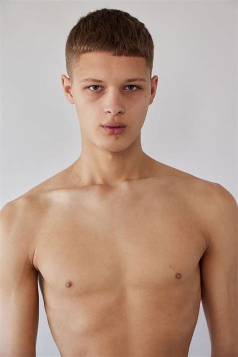 Daniil Pavlenko Model Detail By People